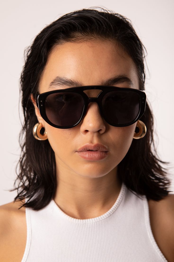 Stay Cool and Stylish This Summer with the Latest Glasses Trends of ...