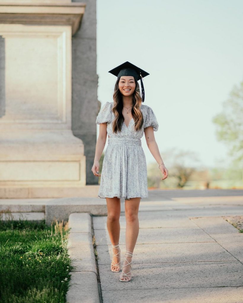 Dressing for Success: Classy Graduation Outfit Ideas for High School ...