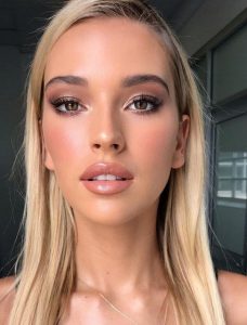 Light Coverage Makeup for Summer: Stay Fresh and Natural - 10 Ideas ...