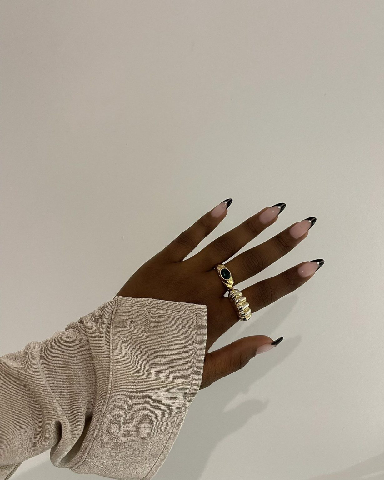 Chrome Nails Dark Skin 17 Ideas: Adding Glamour and Elegance to Your ...