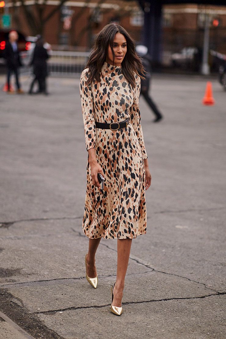Fall Formal Dress 2023: Modest Long Sleeve Dresses for the Elegant Look