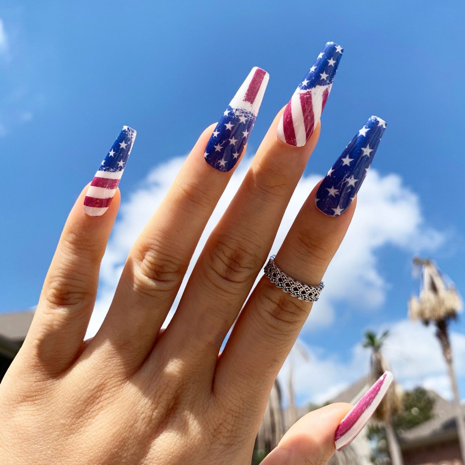USA Flag Nails: Celebrating Flag Day with Vibrant Designs