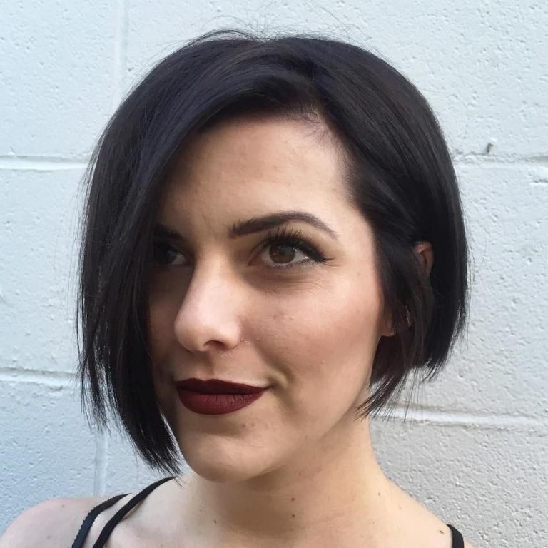 French Bob Haircut 20 Ideas for Plus-Size Women: Embrace Your Unique ...