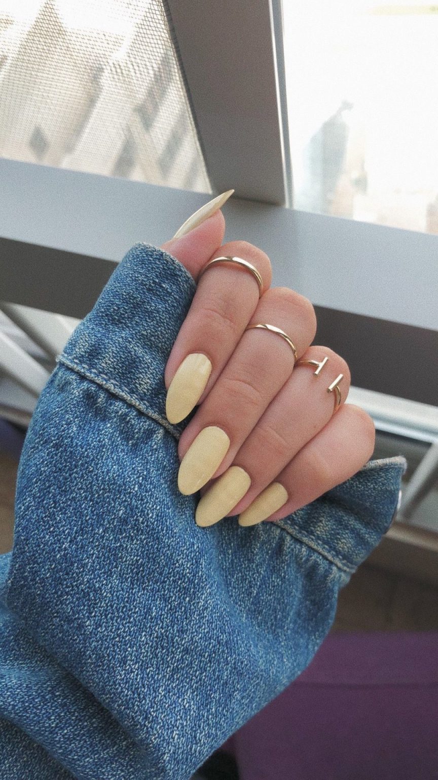 Light Yellow Nails 21 Ideas: Embracing the Sunny Hue for Stylish Nails ...