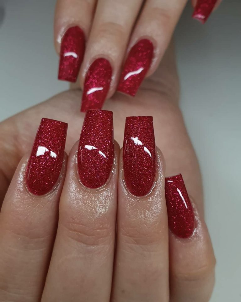 Red Nail Trends for Winter 2023 - 2024 20 Ideas: Stay Chic and Cozy ...