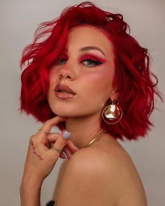2024 Red Hair Color Guide: Discover Wine, Copper, and Auburn Trend