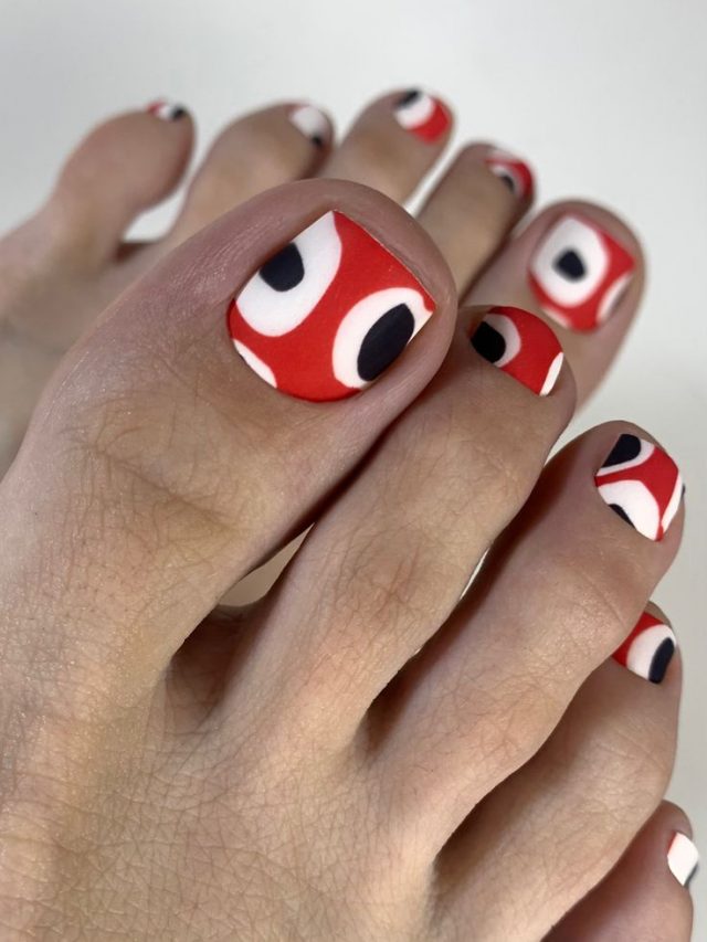Trendsetting 2024 Toe Nail Designs for Every Season