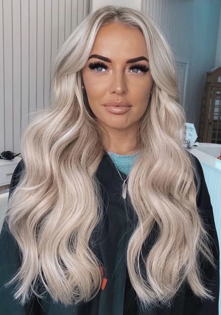 2024's Ultimate Guide to Blonde Hair Colour Ideas & Trends