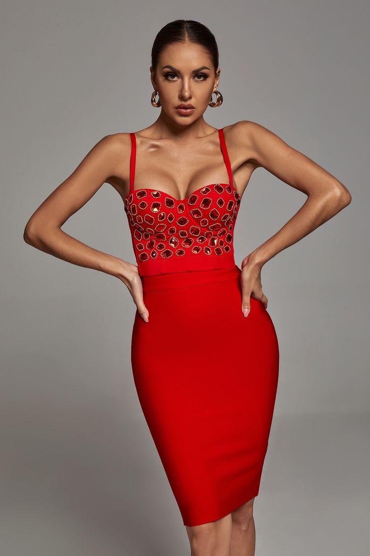 Explore 2024's Best Red Dress Outfits: Classy, Casual & Night Elegance