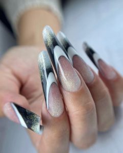 2024 Nail Design Trends: Chic Styles for Modern Fashion Enthusiasts