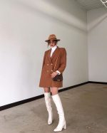 Trendy and Professional Women's Business Outfits for 2024