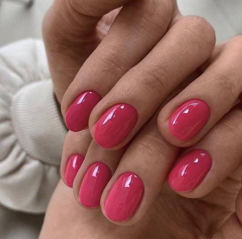 Explore 2024’s Chic Nail Colors - From Fall Neutrals to Bold Hues