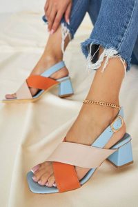 Chic Spring 2024 Footwear: Trends for Work, Casual & Every Outfit