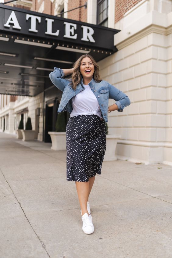 Embrace 2024 with Trendy Spring Outfits for Midsize Women