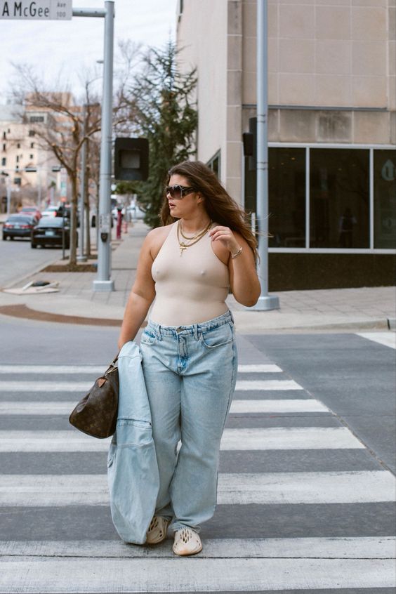 Spring Midsize Outfits 2024: Office to Vacation Wardrobe Essentials