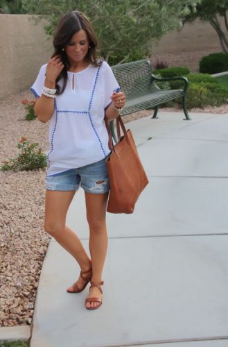 Summer Fashion Over 40: Trendy & Classy Outfits for Stylish Women
