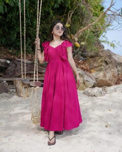 Embrace the 2024 Summer Trends: Casual Chic Styles for Every Woman