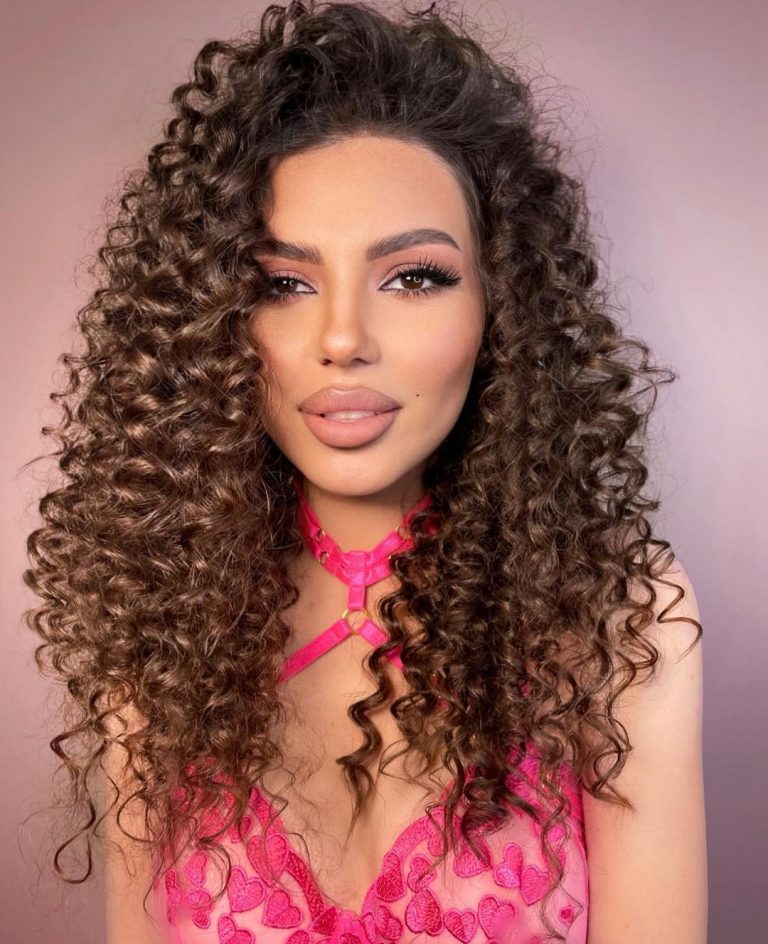 Achieve the Perfect Summer Sun Kissed Makeup Looks