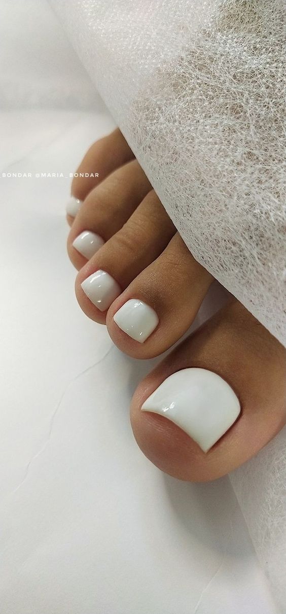 25 Best Summer Pedicure Colors 2024: Stunning Ideas for Fair, Pale, Tan ...