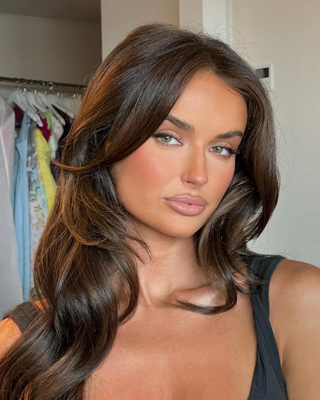 Achieve the Perfect Summer Sun Kissed Makeup Looks