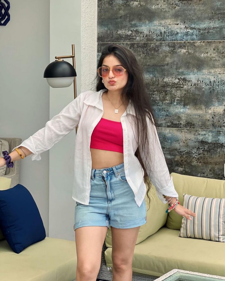 Discover Trendy Summer Outfits & Colors for 2024 | Women’s Casual to ...
