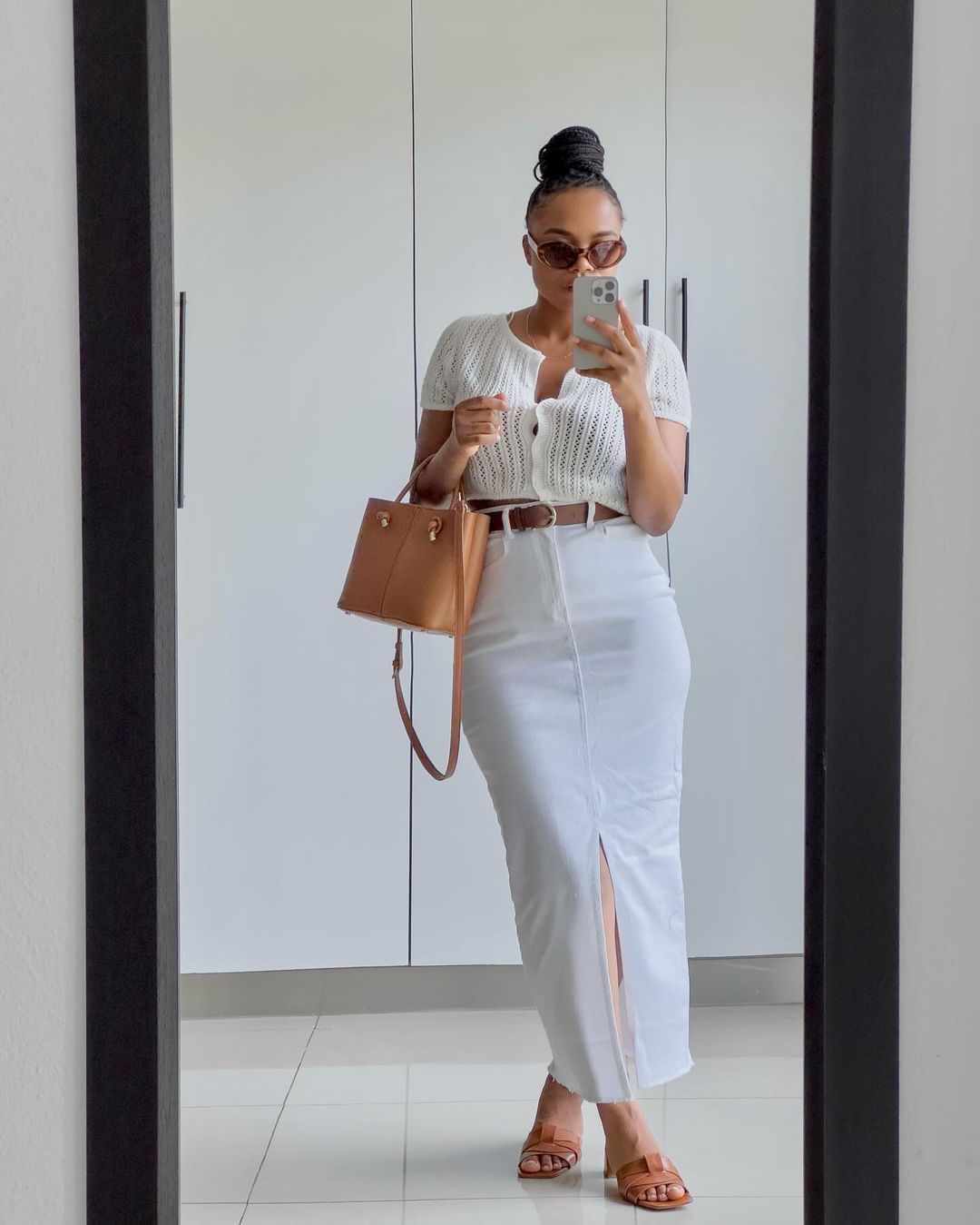 Elegant & Casual Chic: Summer Fashion to Enhance Your Body Type Aesthetics