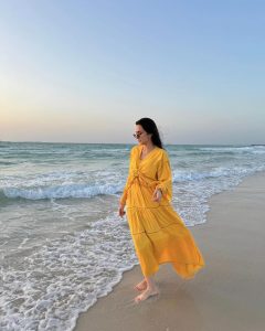 27 Chic Beachwear Ideas for Summer - Look Good with Aesthetic Outfits ...