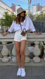 Effortless Summer Fashion: Chic Styles & Comfy Outfits for Women