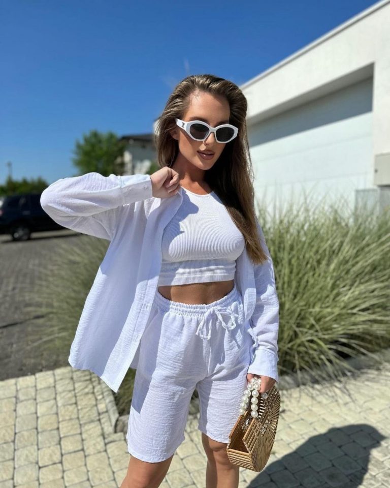 Explore Chic and Casual Summer Shorts Outfits for Women