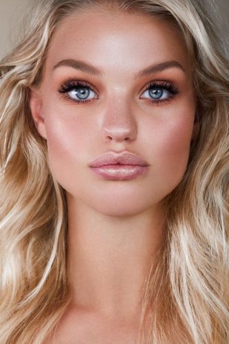 Achieve the Perfect Summer Sun Kissed Makeup Looks