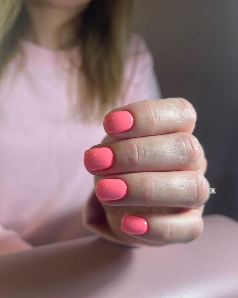 2024's Trending Pink Summer Nails: Chic Shades, Designs, and Art Ideas