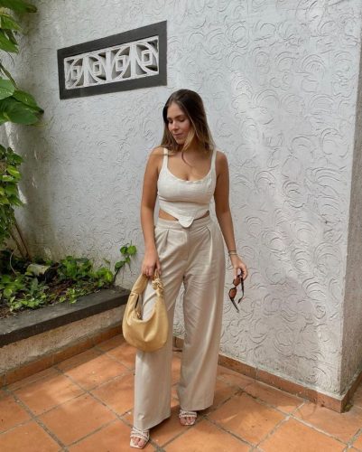26 Bar Crawl Outfit Ideas - Cute, Casual & Classy Styles for Every Event