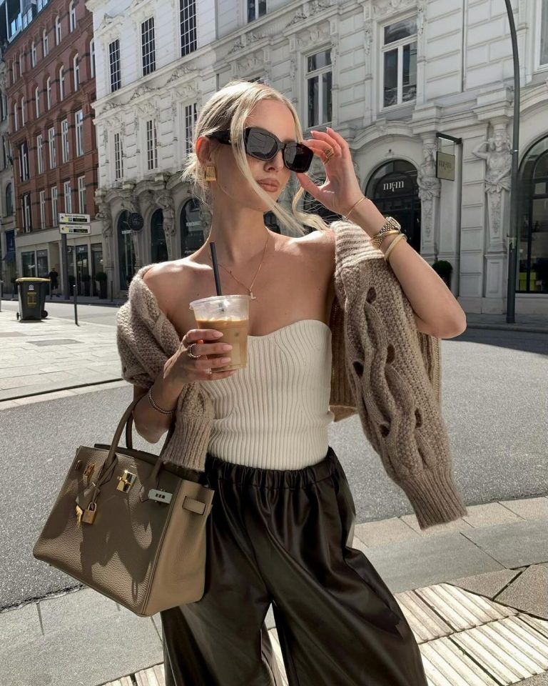 25 Ideas for Women's Fashion Fall: Trends and Inspiration for All Ages