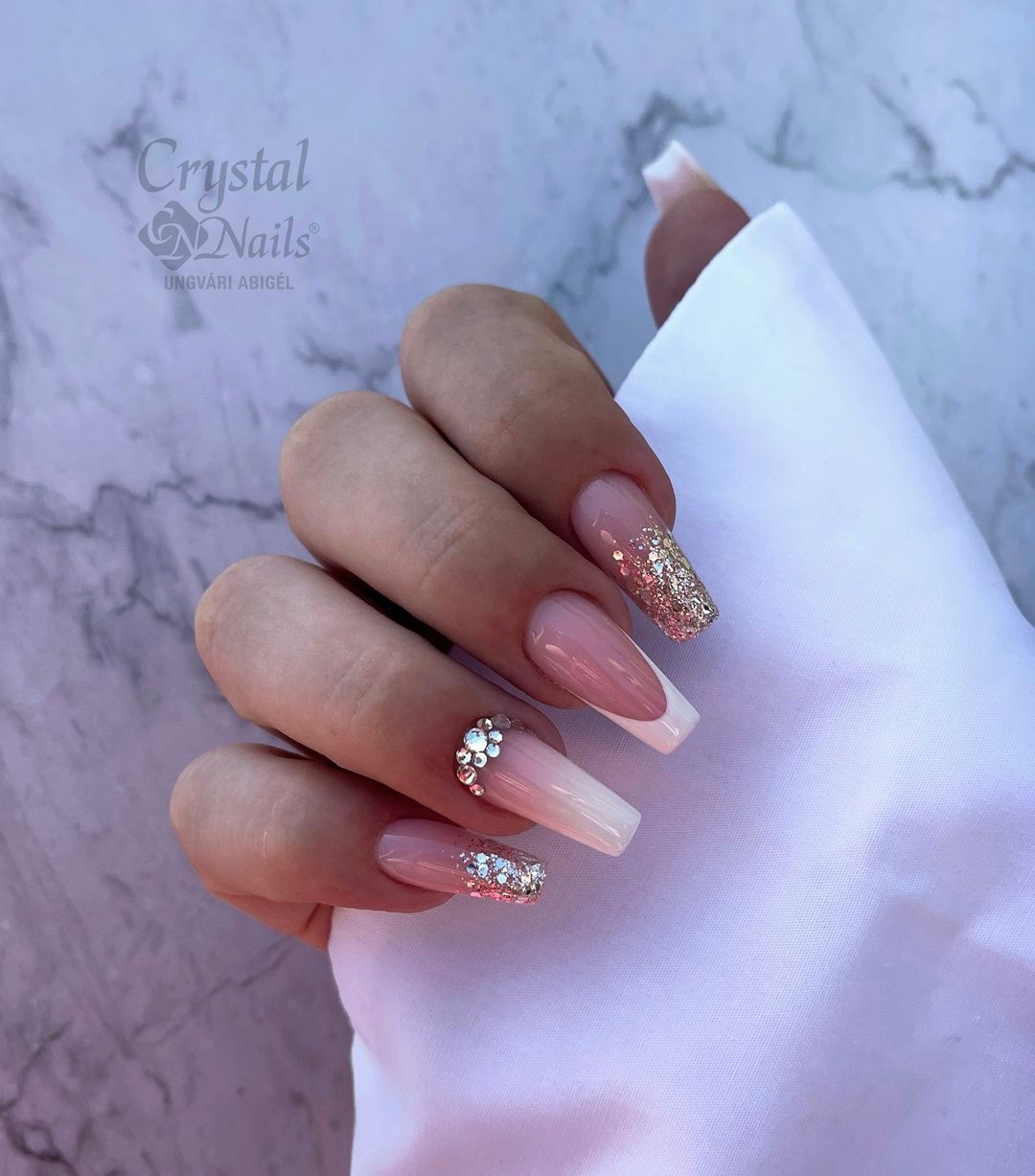 28 Graduation Nail Ideas: Simple, Elegant Designs in Red, White, Blue ...