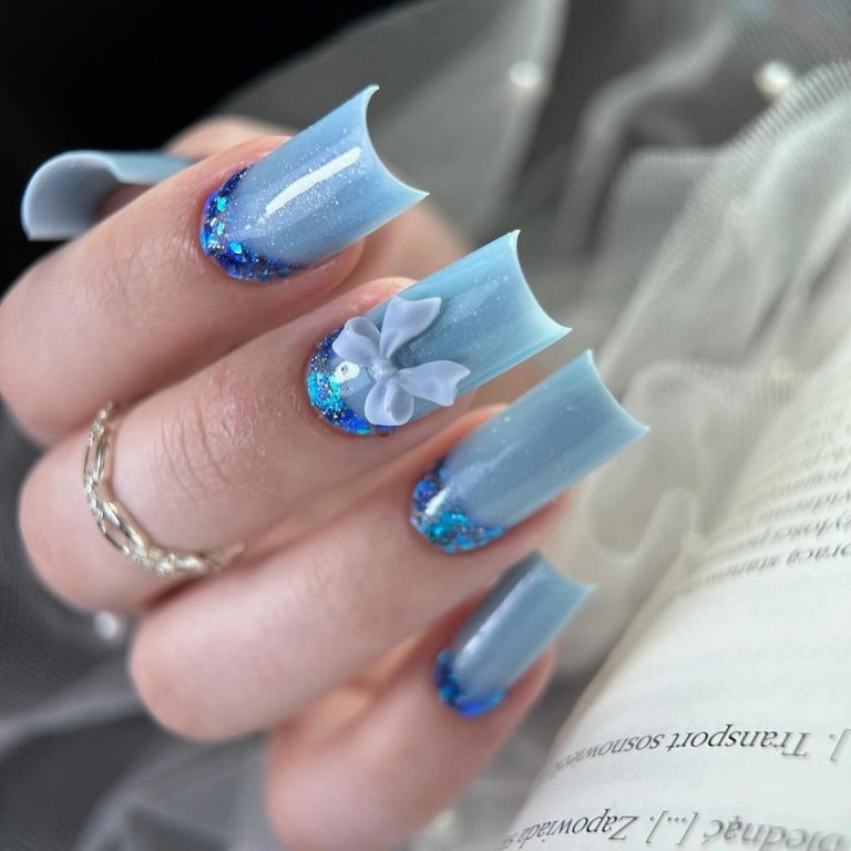 28 Graduation Nail Ideas: Simple, Elegant Designs in Red, White, Blue ...