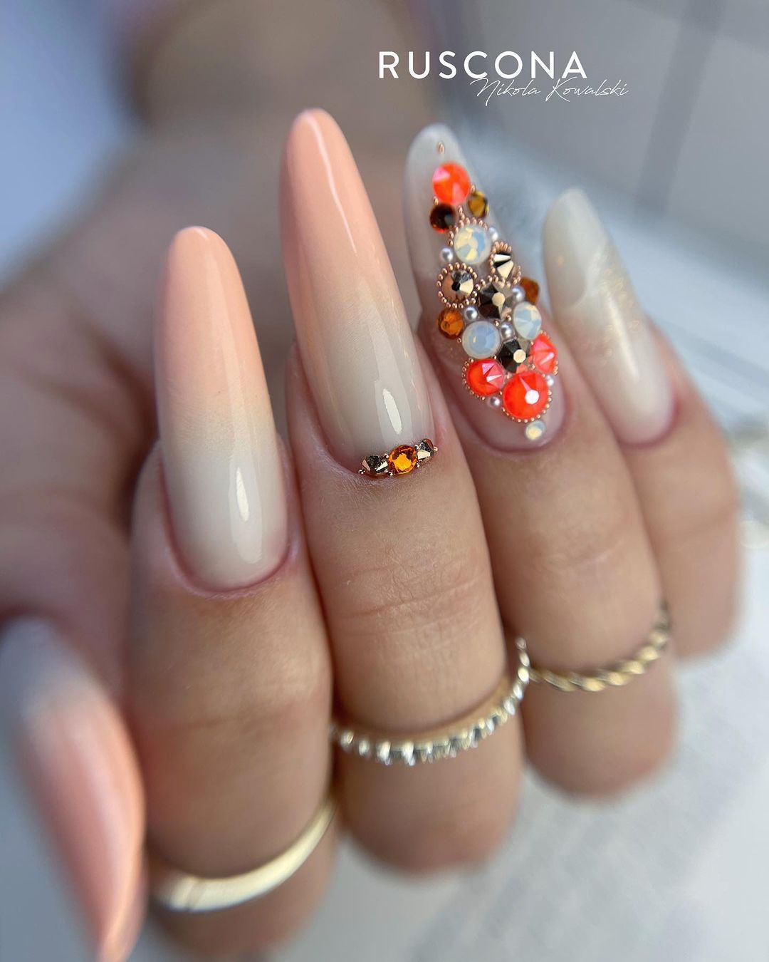 28 Graduation Nail Ideas: Simple, Elegant Designs in Red, White, Blue ...