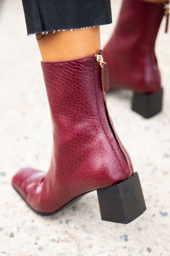 Women's Fall Shoes 2024: 25 Ideas for Casual, Work, and Trendy Styles