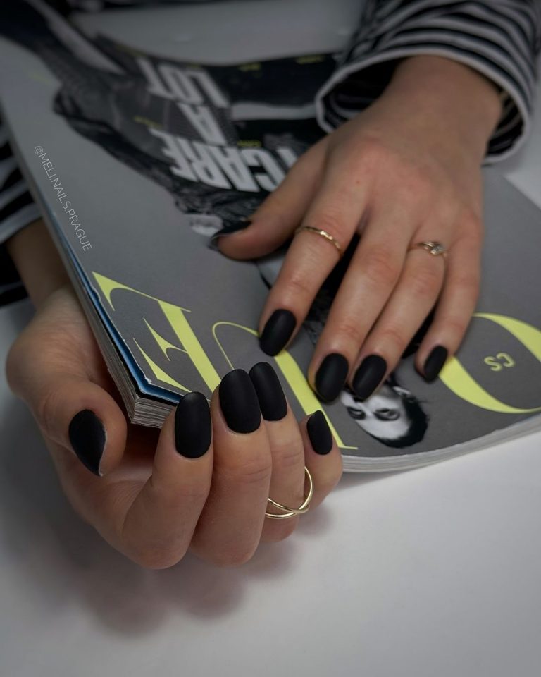 Fall Matte Nails 27 Ideas - Autumn Designs, Colors, and Shapes On Sale