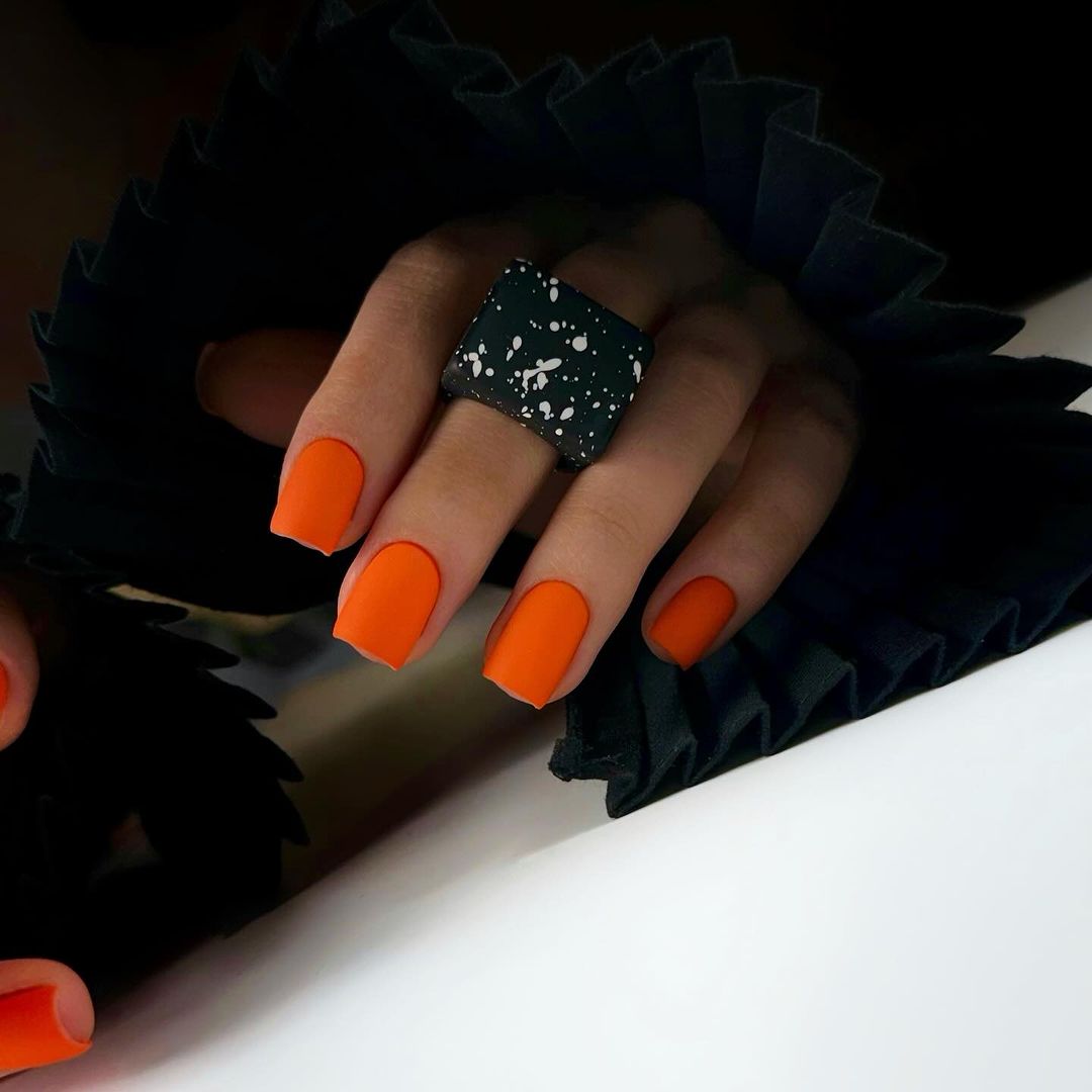 Fall Matte Nails 27 Ideas - Autumn Designs, Colors, and Shapes On Sale