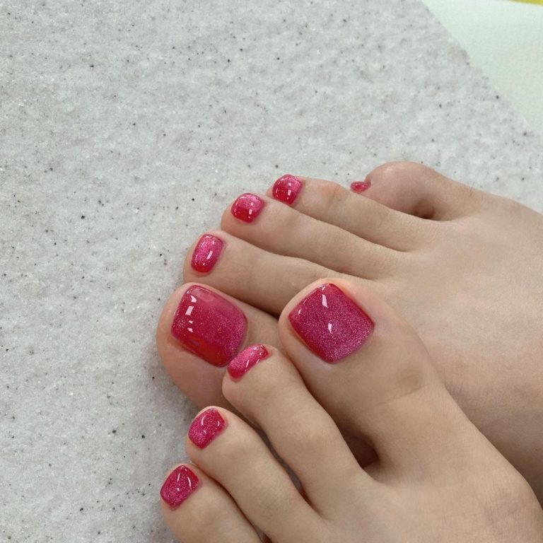 Stunning Fall Toe Nail Art 25 Ideas - Designs, Colors, and Pedicure Trends