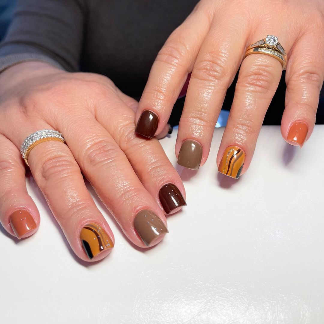 25 Ideas for Short Fall Acrylic Nails: Trends, Price, and Cute Simple ...