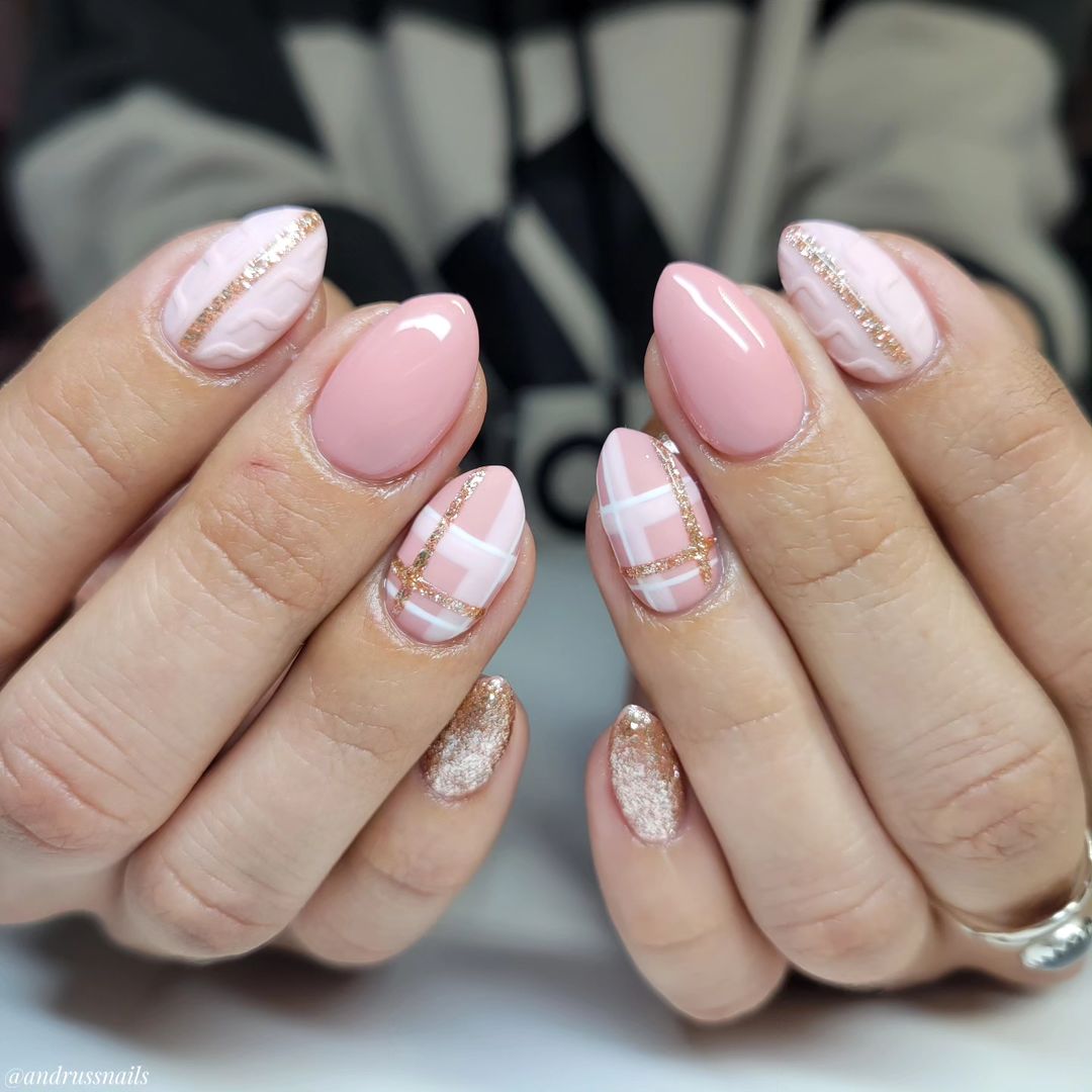 Fall Plaid Nails 2024: 23 Ideas for Cute and Trendy Designs