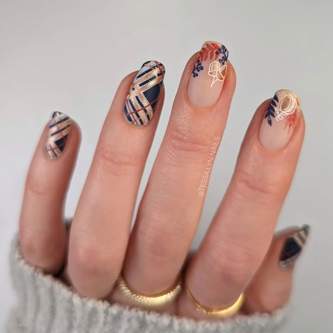 Fall Plaid Nails 2024: 23 Ideas for Cute and Trendy Designs