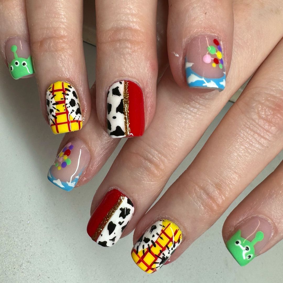 Cute and Trendy Disney Fall Nail Designs 27 Ideas: Simple, Acrylic, and ...