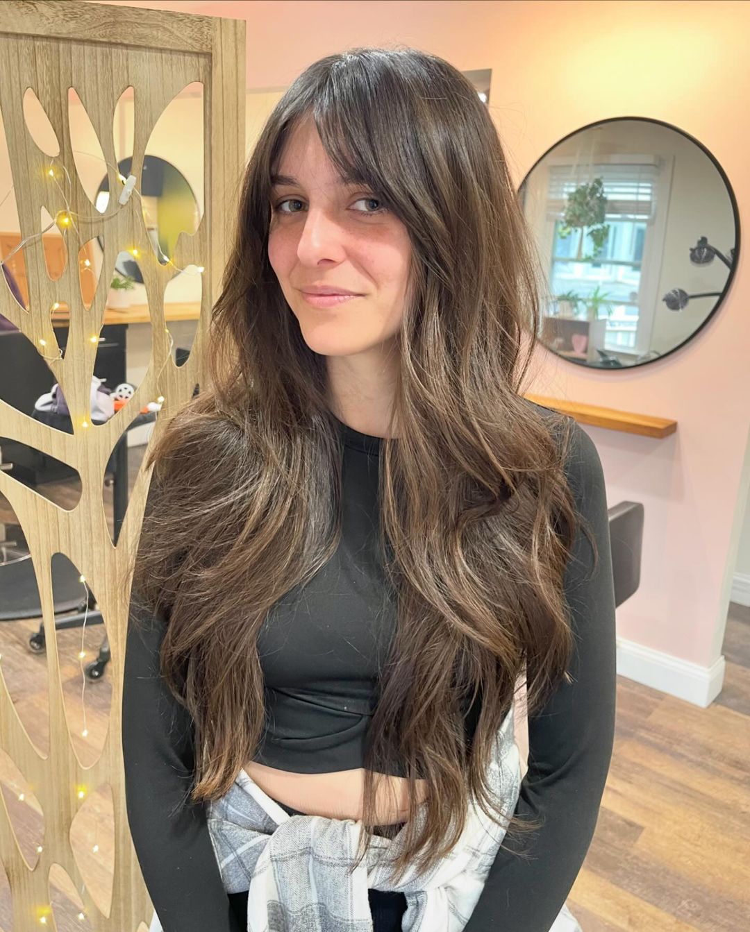 26 Ideas for Long Fall Haircuts 2024: Trends, Layers, and Styles for Women