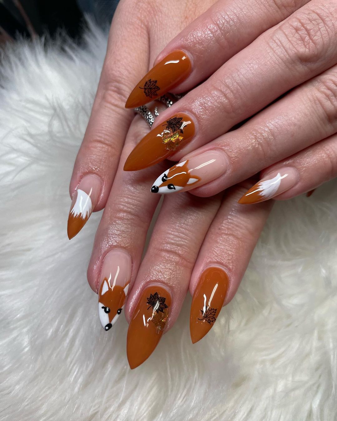 Cute Fake Nails for Fall 24 Ideas: Trendy Designs and Inspo