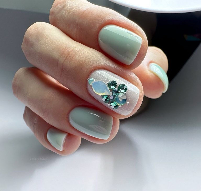 25 Ideas for Fall Shellac Nails 2024: Designs, Colors, and Trends