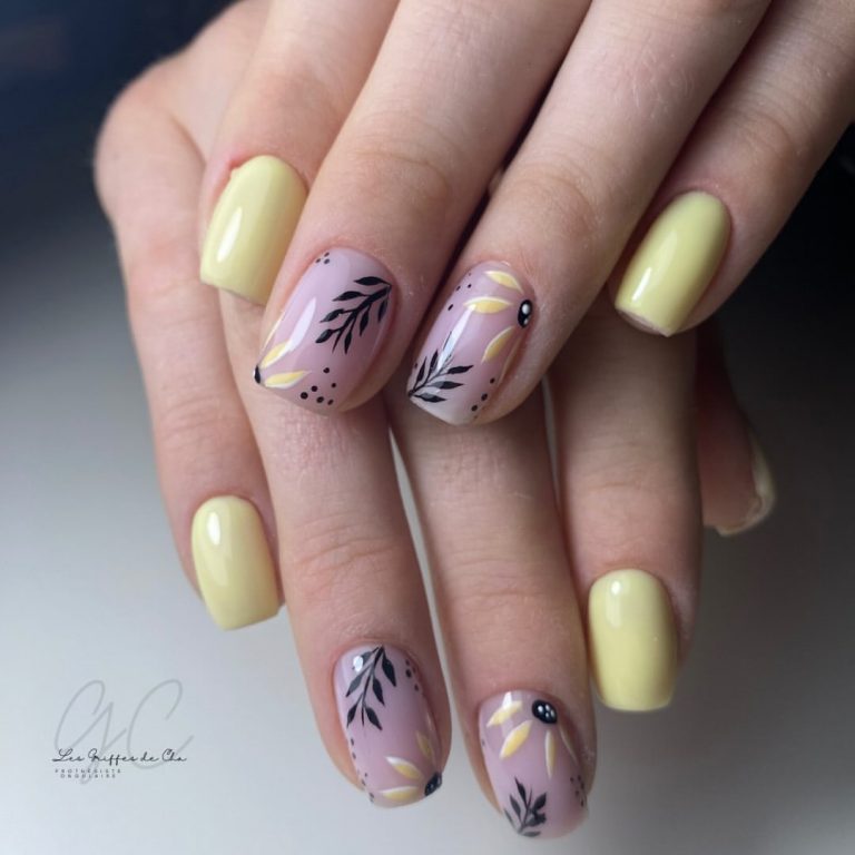 Top Fall Flowers Nail Art Designs for 25 Ideas: Embrace the Beauty of ...