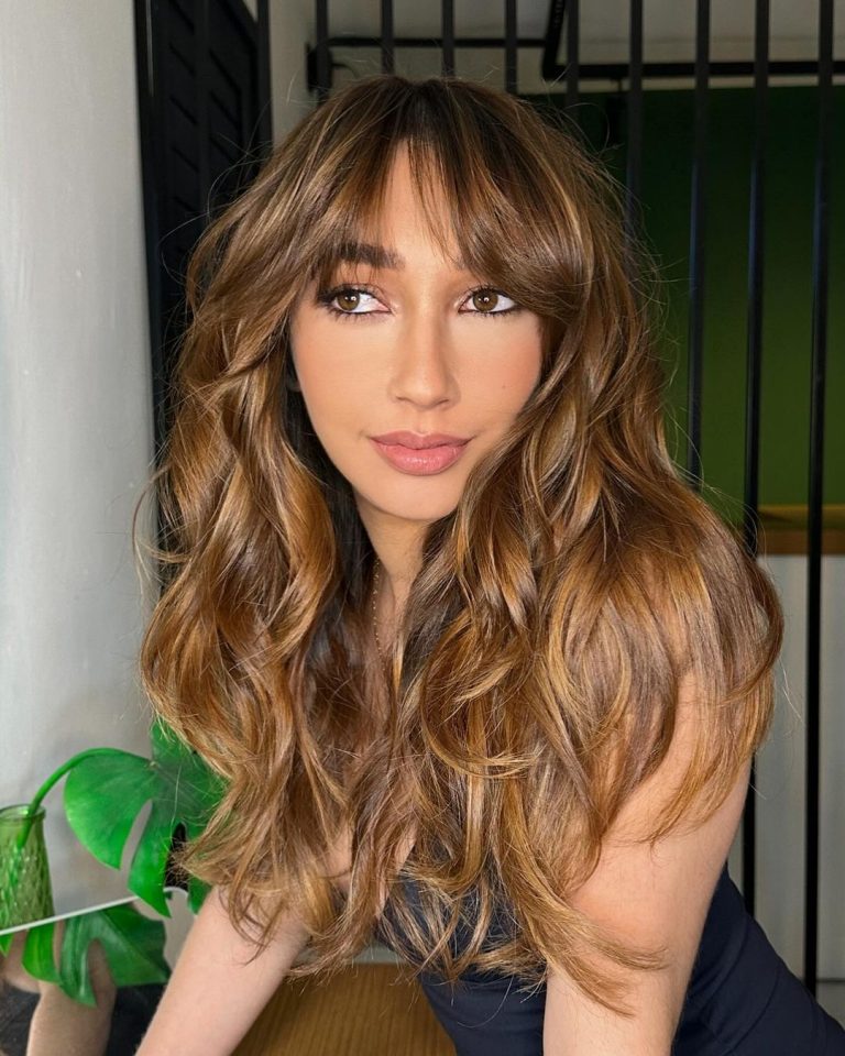 Fall Hairstyles with Curtain Bangs 2024 - 26 Ideas, Trends, and Tips