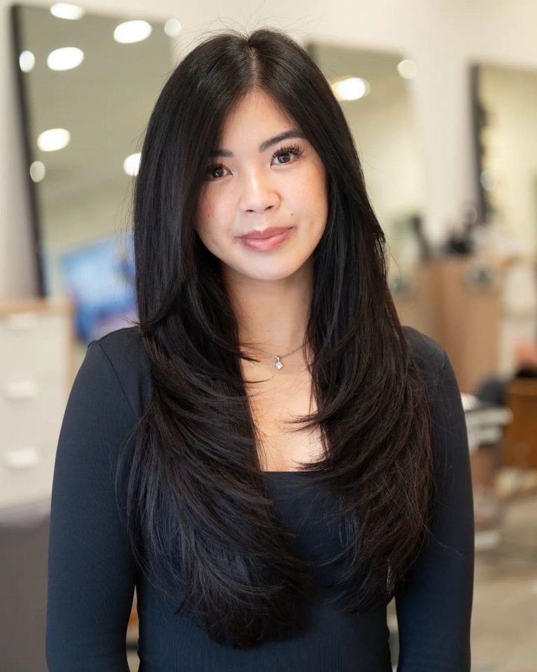 Long Haircut 2025: 25 Ideas for Layers, Bangs, and World Styles for Women